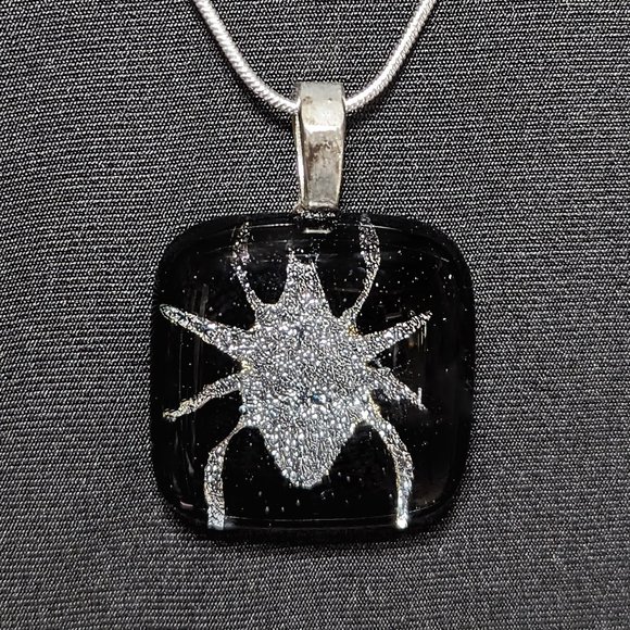 Rula Glass | Jewelry | Spooky Signed Spider Etch Silver Dichroic Black ...